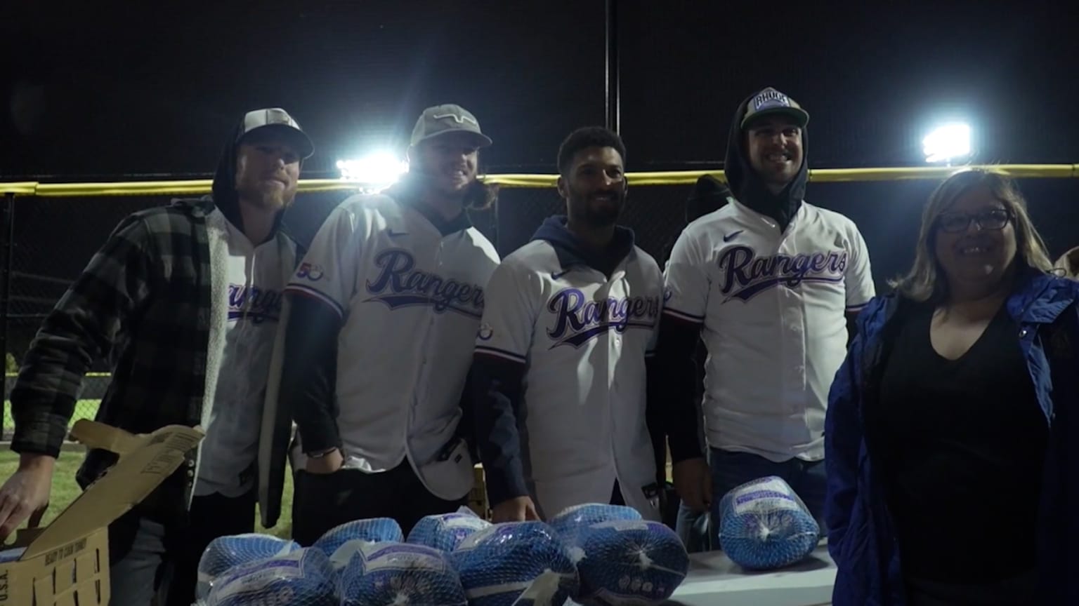 Semien, Lowe, more hand out Thanksgiving day turkeys | 11/19/2022 ...