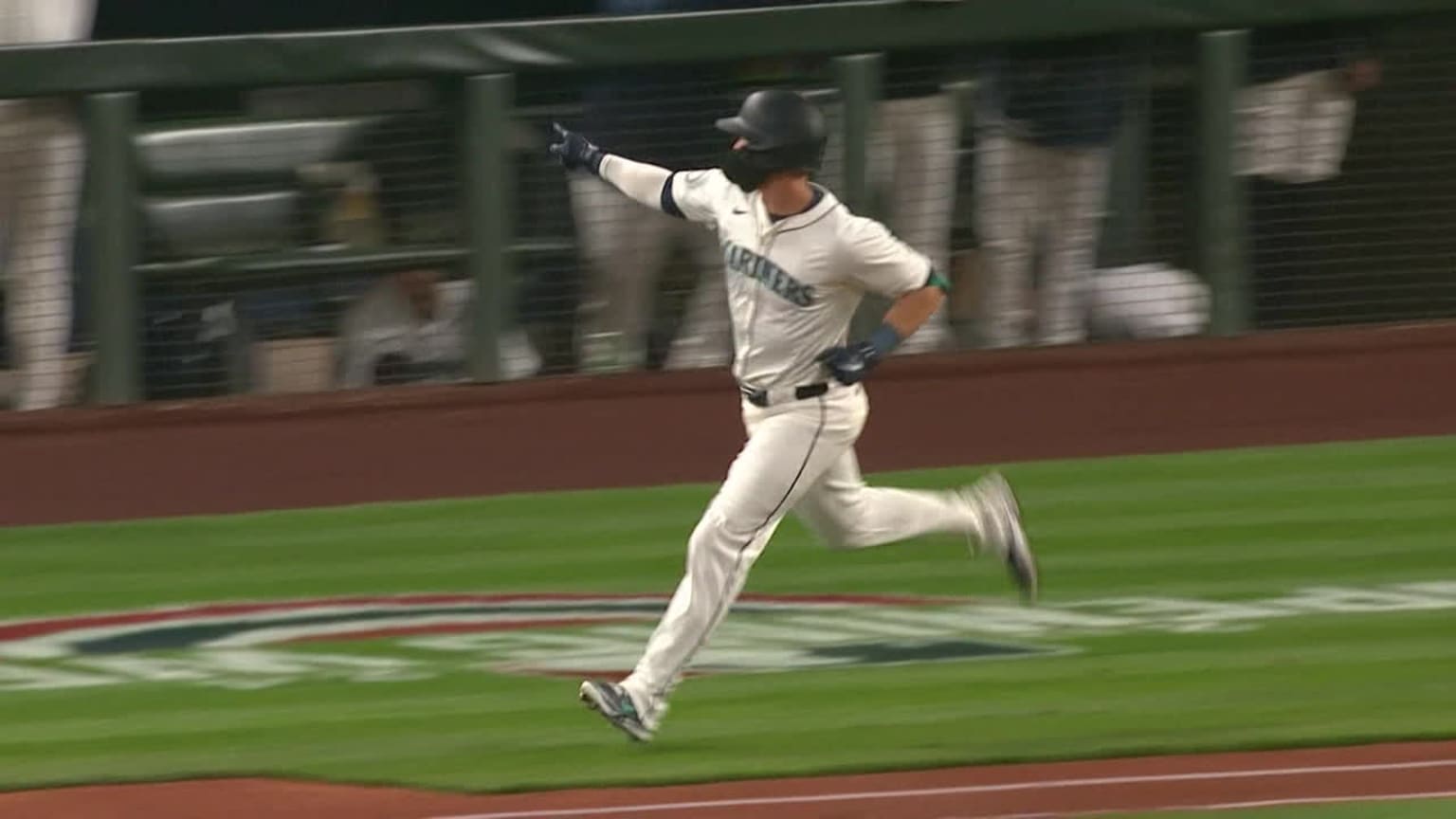 Mitch Haniger hits his first homer of the season | 03/28/2024 | MLB.com