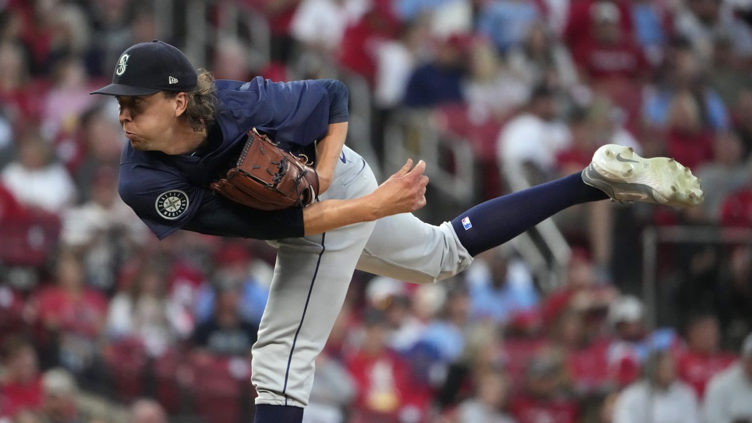 Logan Gilbert strikes out 10 across eight innings | 09/07/2024 ...