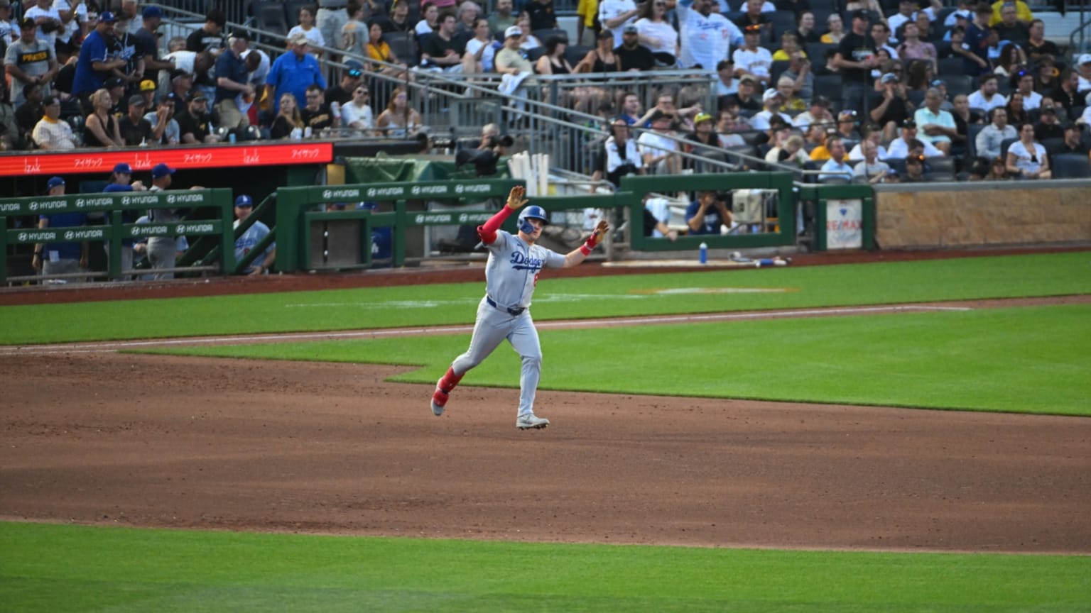The Ward-en will see you now 🚓 | 06/10/2026 | Los Angeles Dodgers
