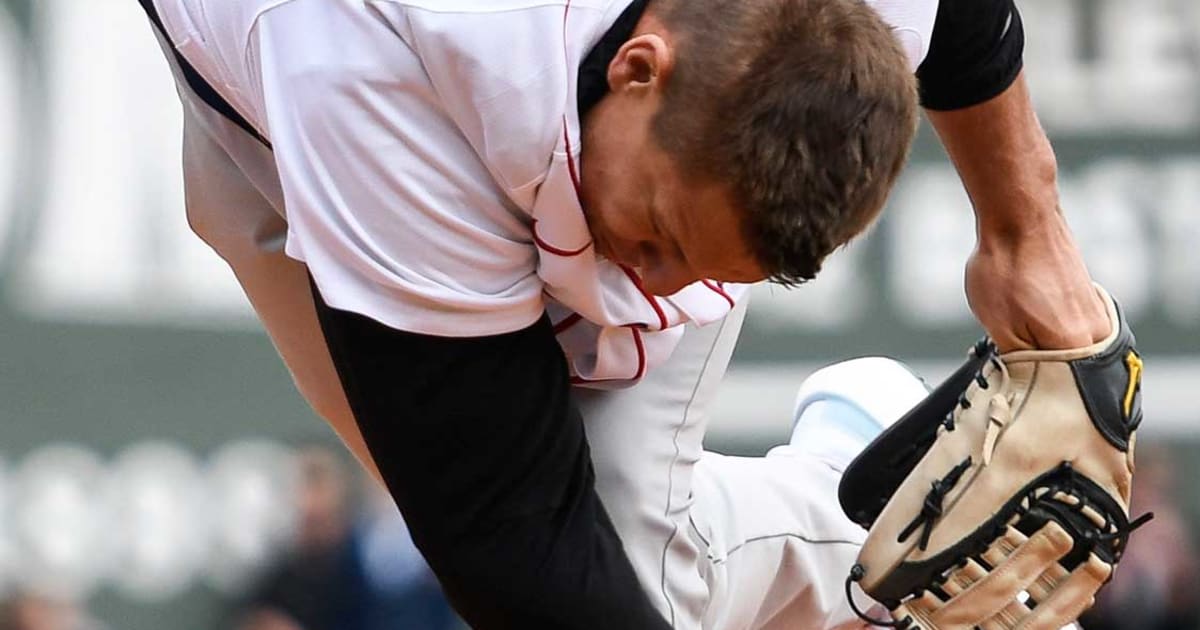 Celeb First Pitches - MLB Stories