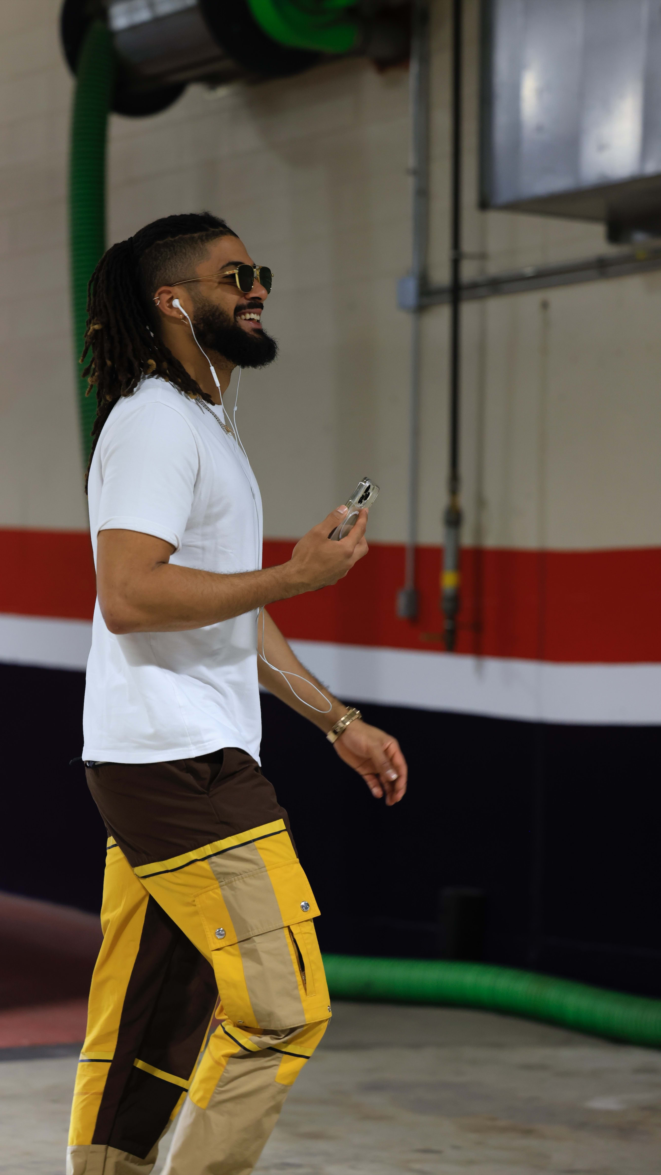 Best dressed players July 18 - MLB Stories