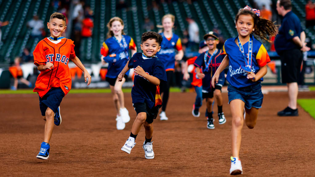 Kids Run the Bases | Houston Astros