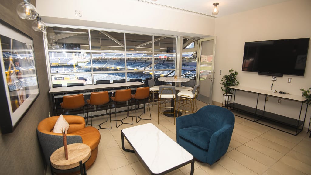 Buy Padres Suites | San Diego Padres