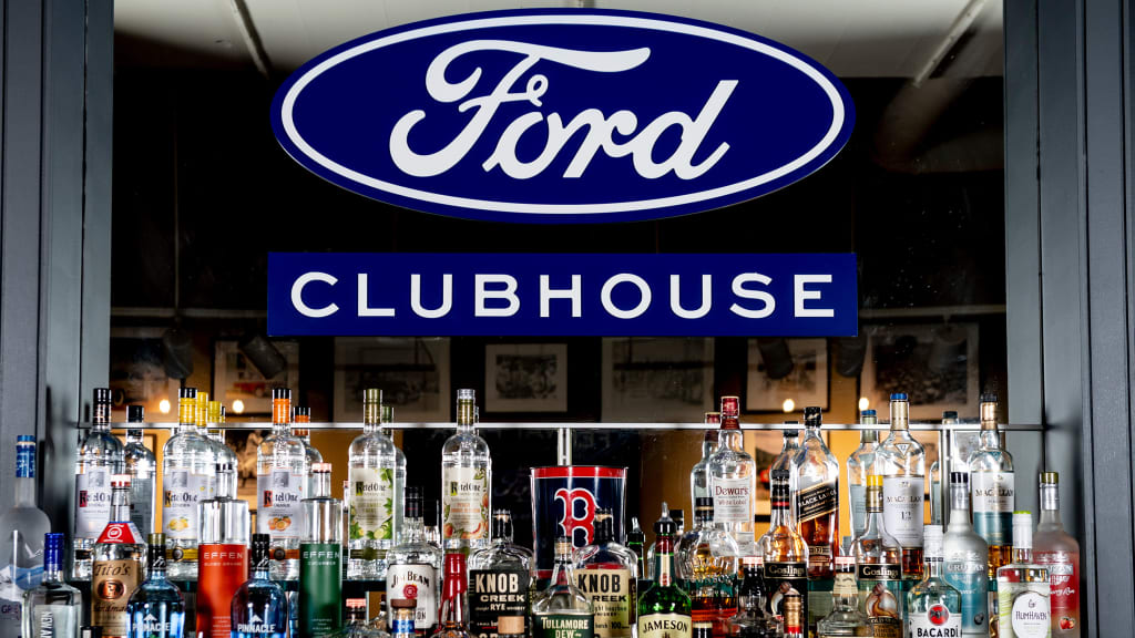 Dugout Club | Boston Red Sox