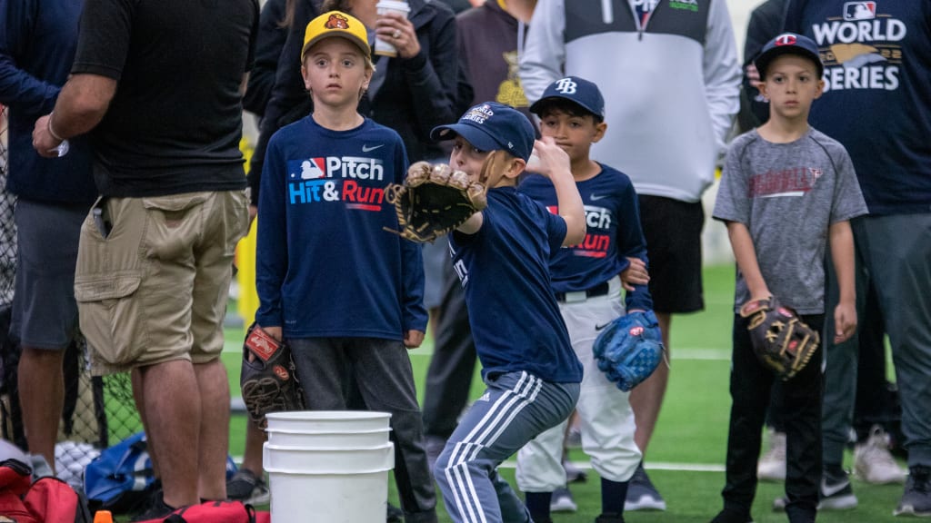 MLB | Pitch Hit & Run | Media | Photos | MLB.com