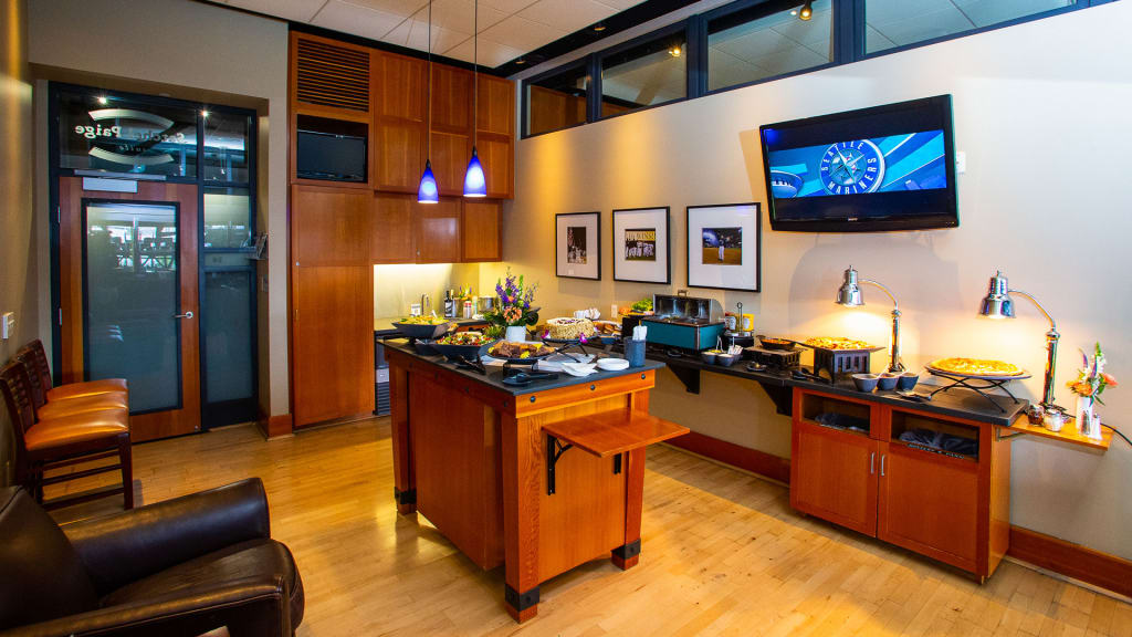 Buy Mariners Suites | Seattle Mariners