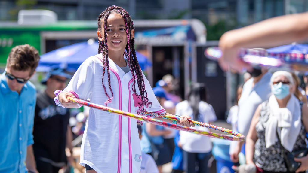 Jr. Jays Sundays | Theme Days | Tickets | Toronto Blue Jays