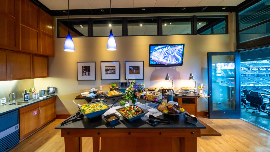 Buy Mariners Suites | Seattle Mariners