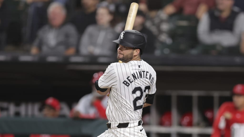 White Sox defeat Angels in comeback victory
