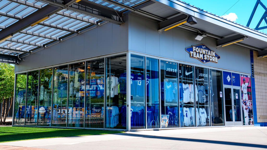 Outfield Experience - Retail | Kansas City Royals