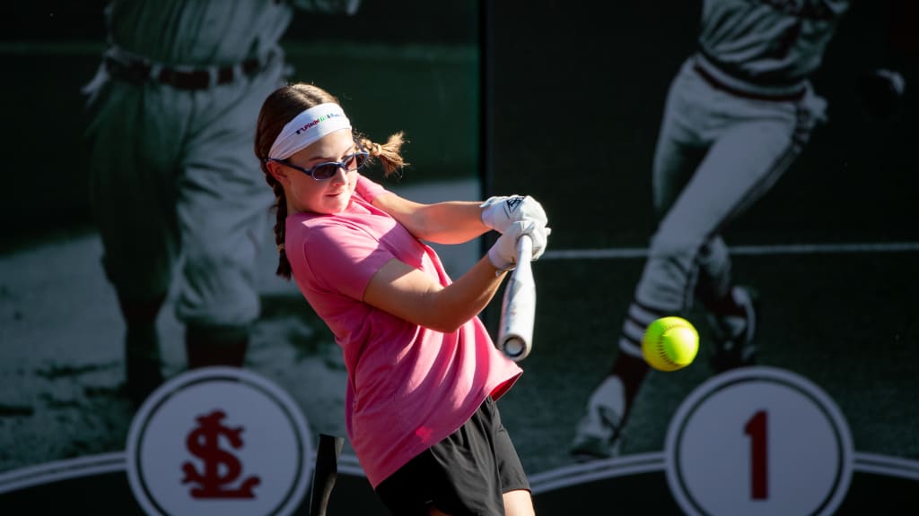 MLB | Pitch Hit & Run | Media | Photos | MLB.com