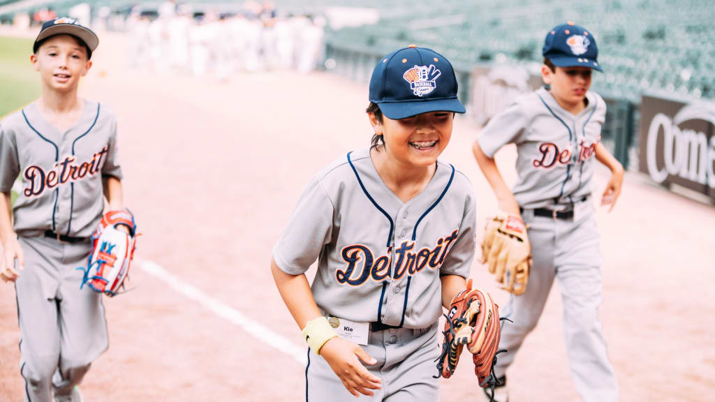 Tigers Youth Baseball / Softball Camps | Detroit Tigers