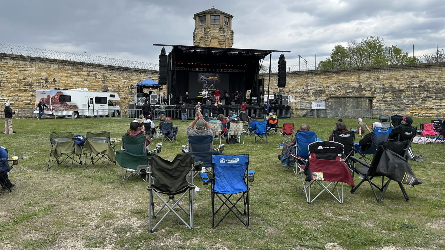 Old Joliet Prison hosts Slammers for Big House Ballgame with Bill Murray