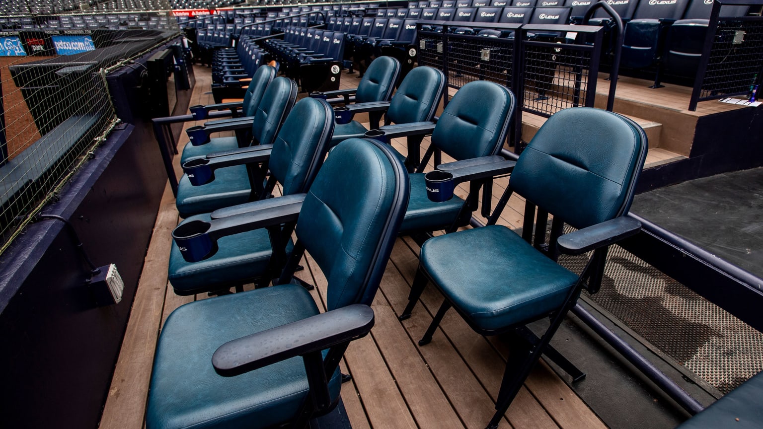 Suites | Los Padres de San Diego