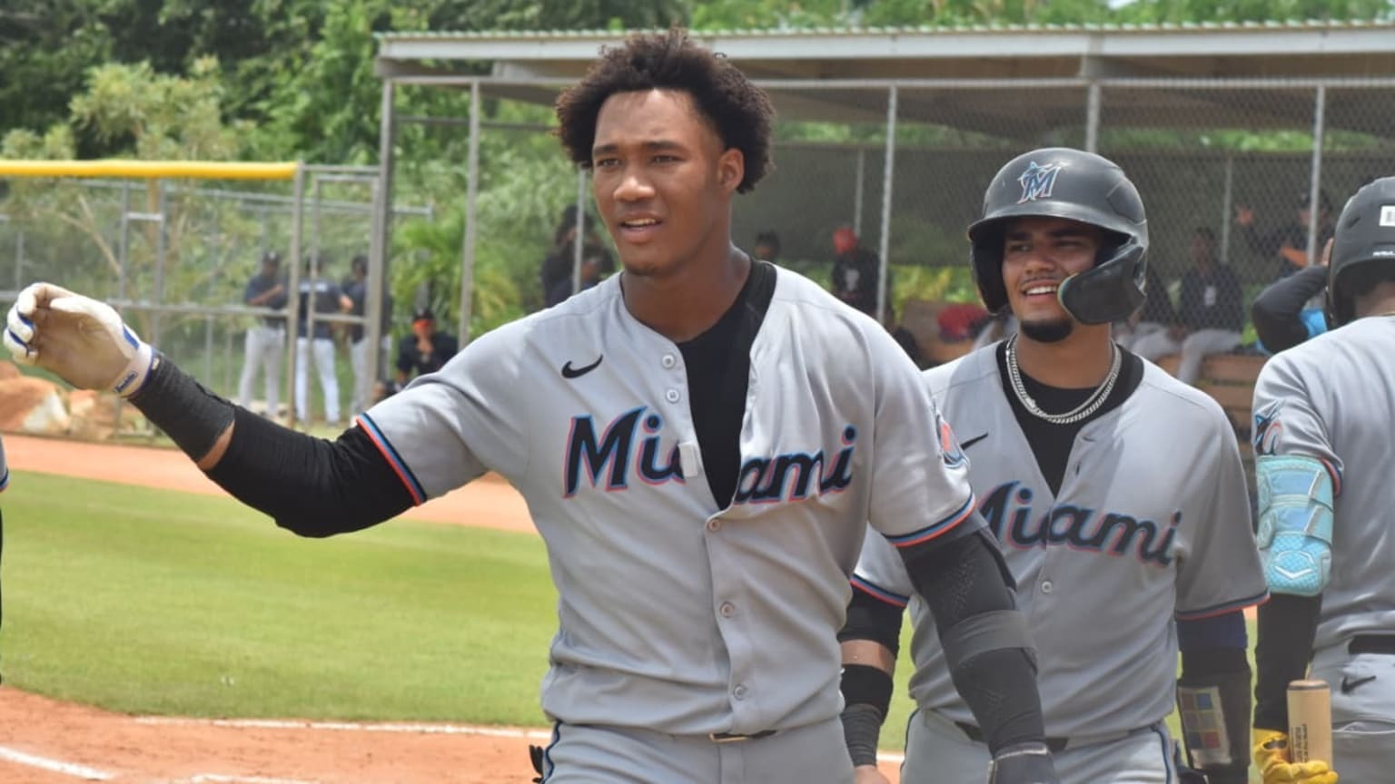José Castro hits Dominican Summer League-best 16th homer