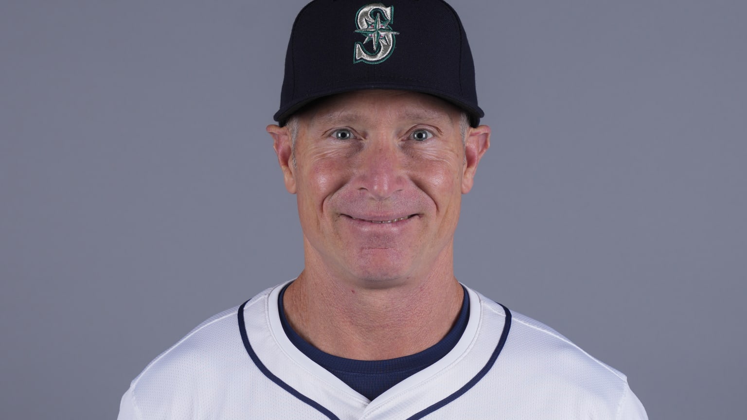 Mariners dismiss bench coach Brant Brown