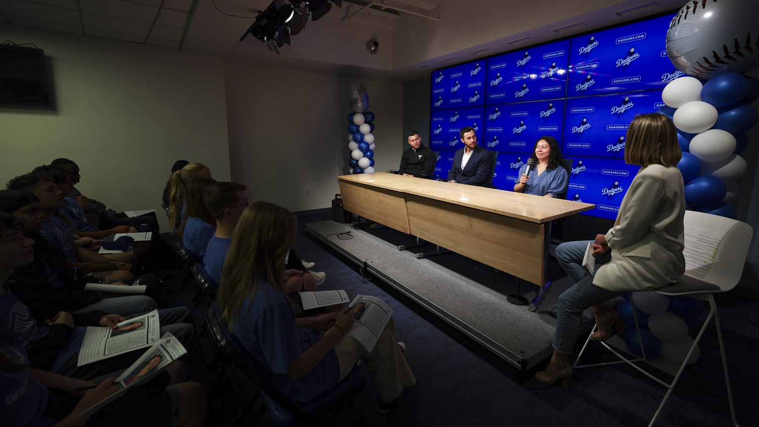 Dodgers host Boys and Girls Clubs of America students for career panel