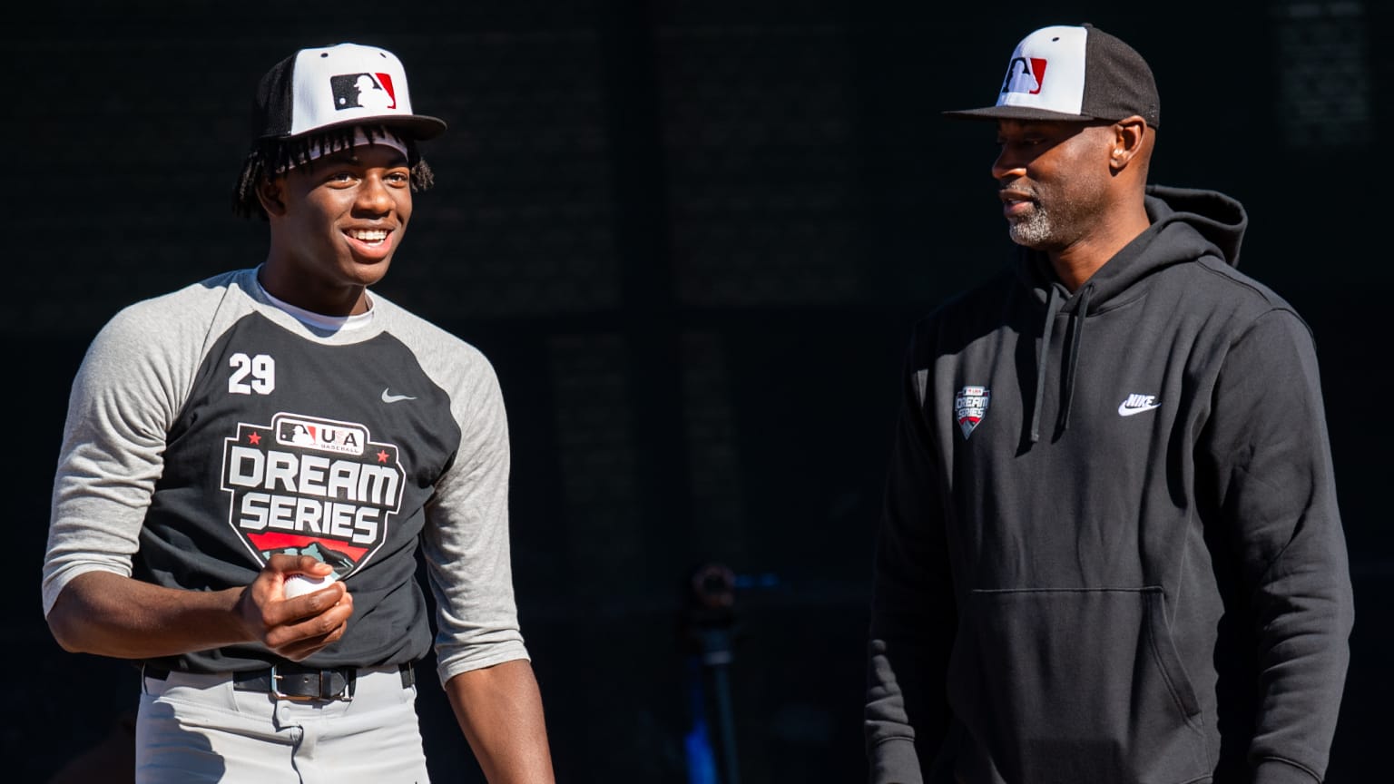Former MLB players coach at DREAM Series