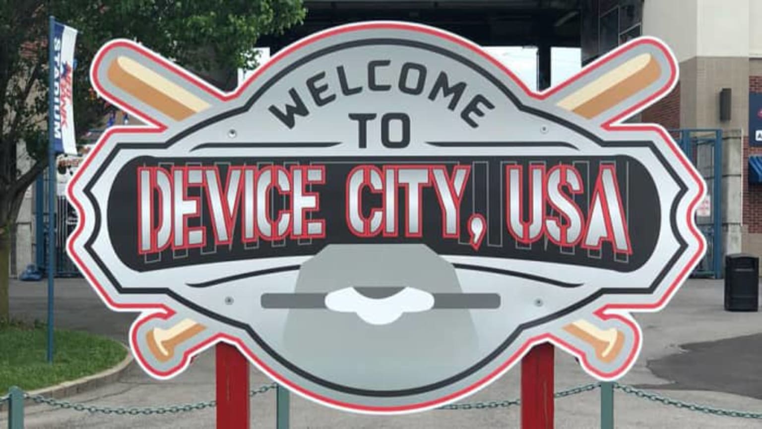 Mets Triple-A affiliate Syracuse salutes Brannock Devices foot ...