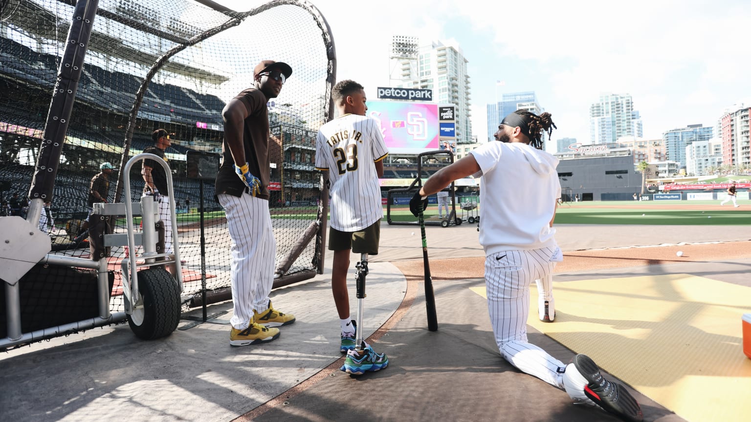 Fernando Tatis Jr. meets Mikey De Jesus Martinez
