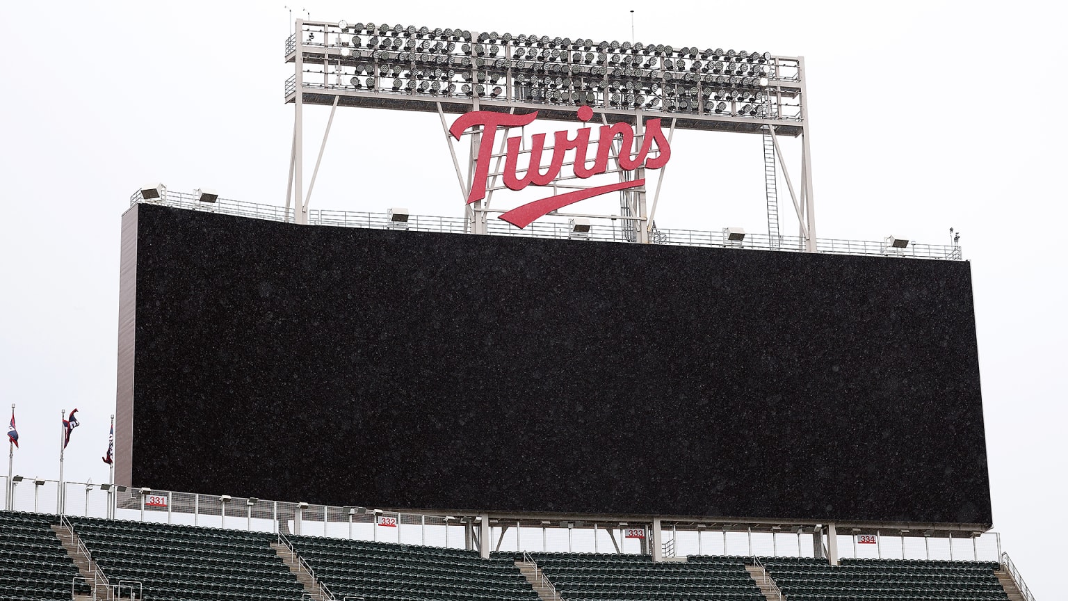 Rays-Twins series opener affected by power outage