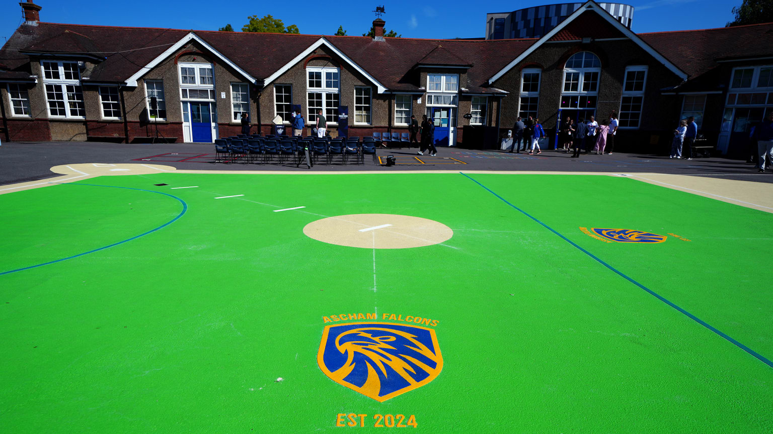 MLB opens baseball field at British primary school