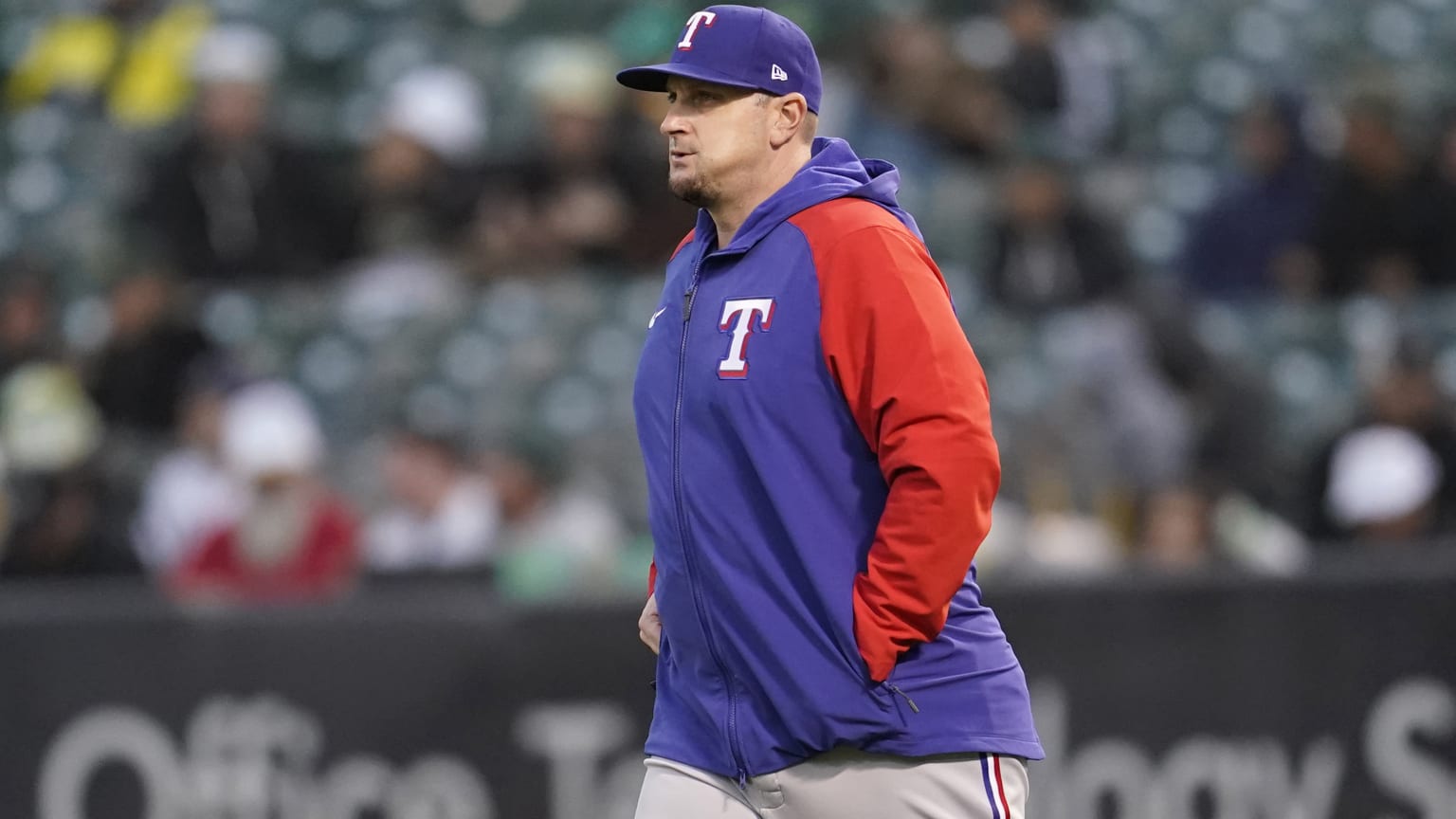 Rangers part ways with pitching coach Doug Mathis