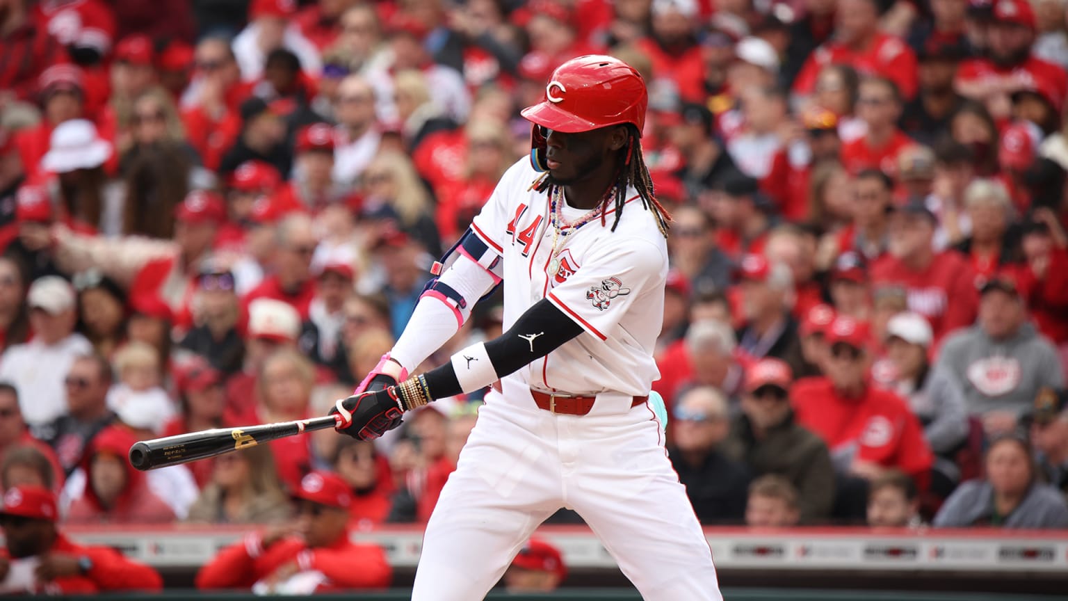 Elly De La Cruz's endorsement deal with Jordan