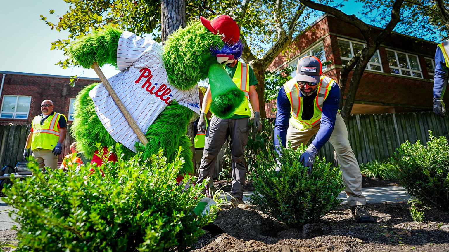 Red Goes Green | Philadelphia Phillies