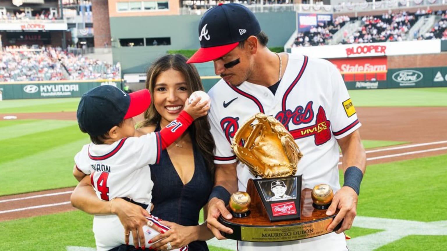 Mauricio Dubón discusses appreciation for wife Nancy