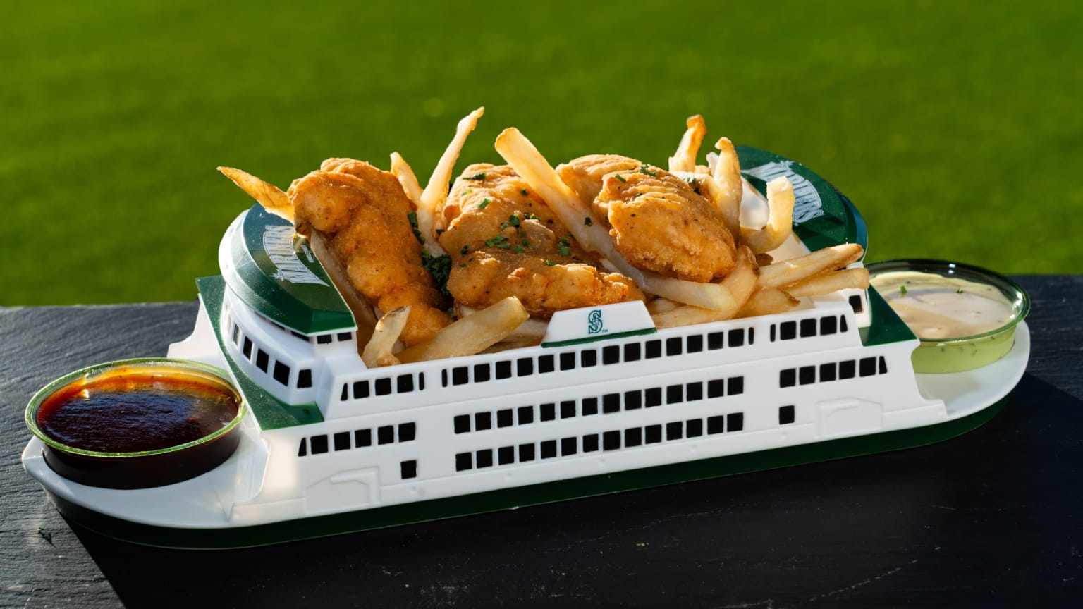 Mariners to sell souvenir boats with food items at T-Mobile Park