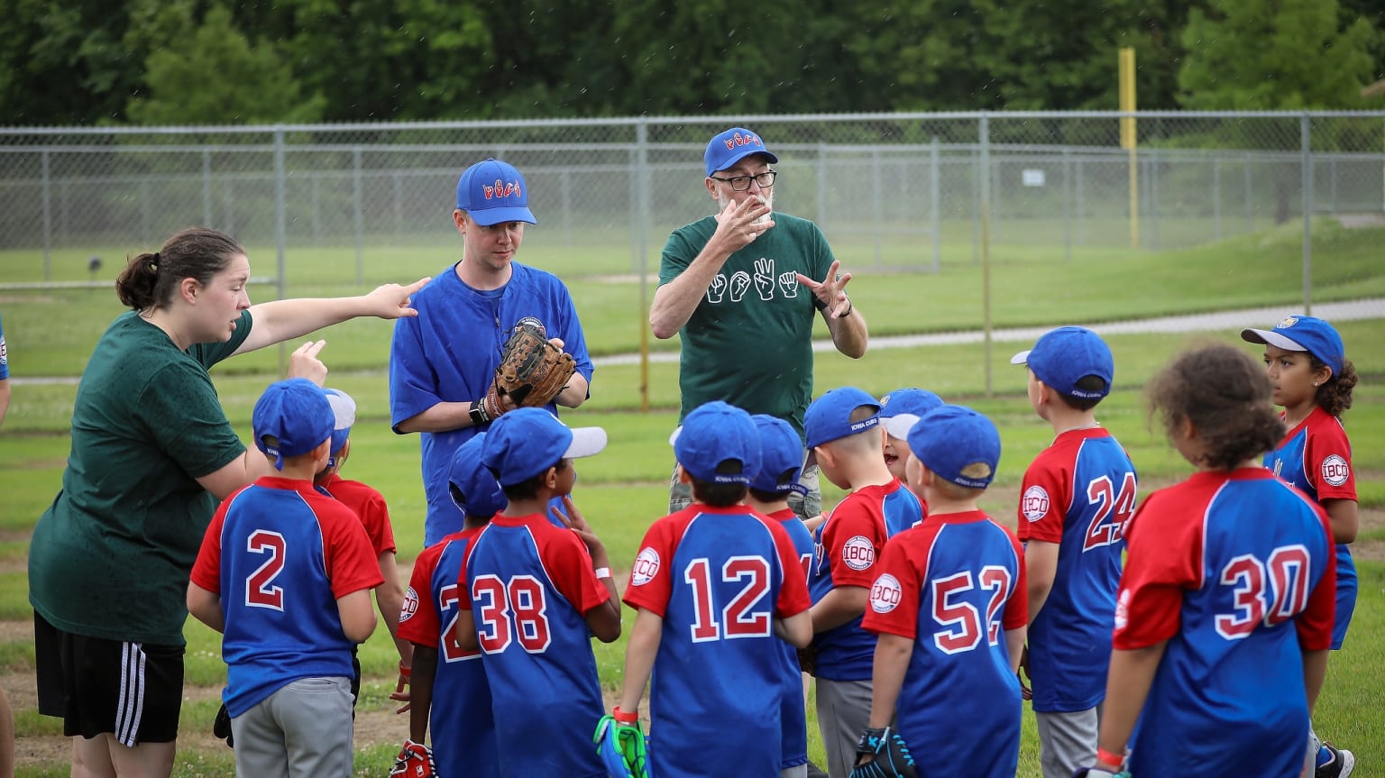 Baseball Traveler reports on Iowa Cubs Deaf Culture Night