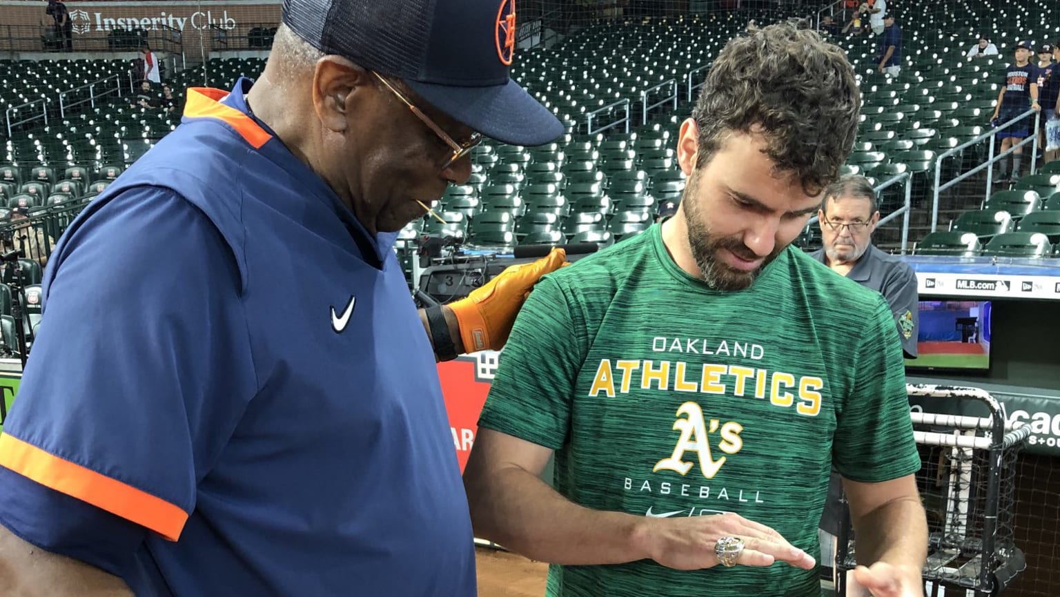 Austin Pruitt gets 2021 AL championship ring from Astros