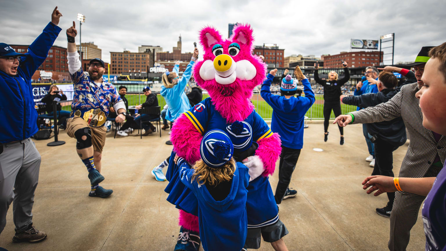 Minor League mascot sets world record for most hugs in a minute