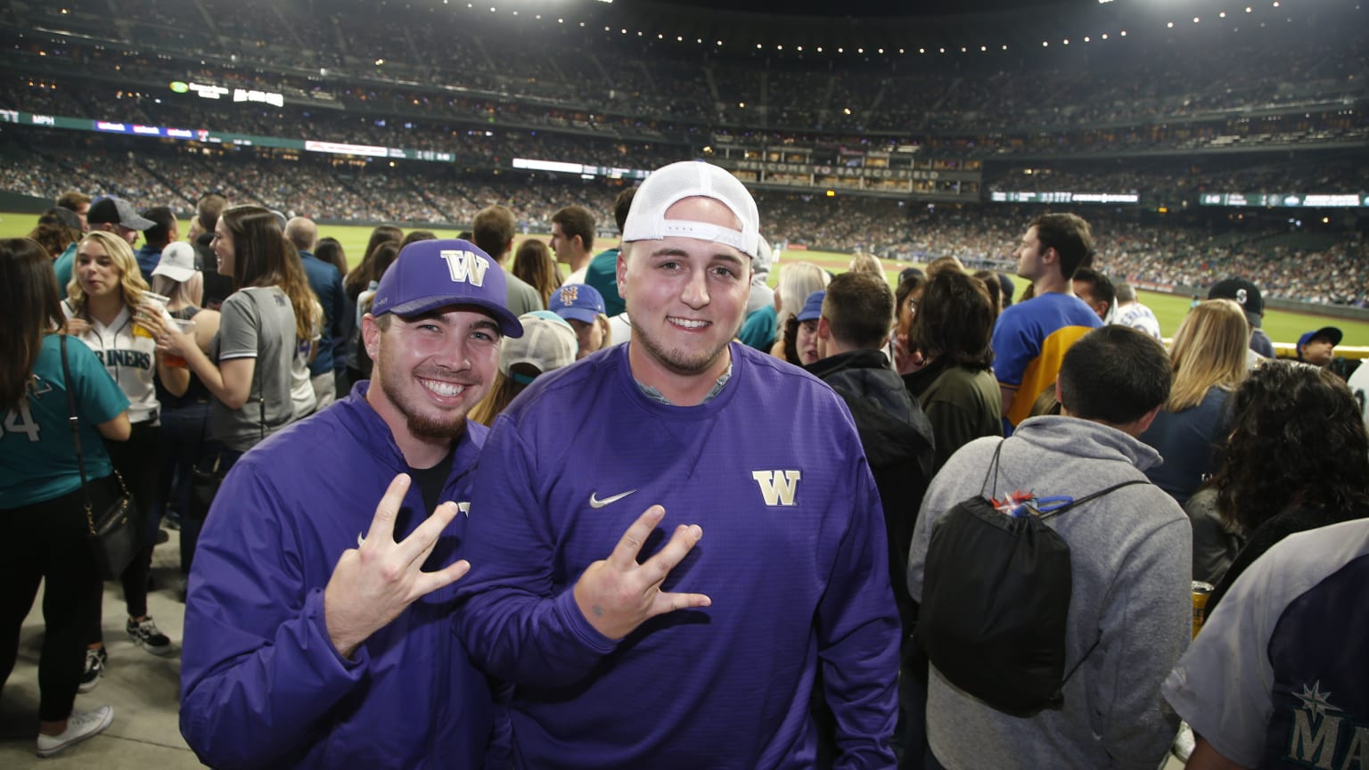 University of Washington Alumni | Seattle Mariners