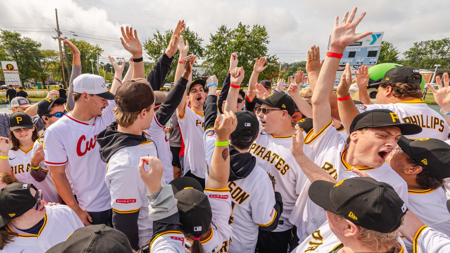 Pirates Charities hosts Miracle League fantasy camp