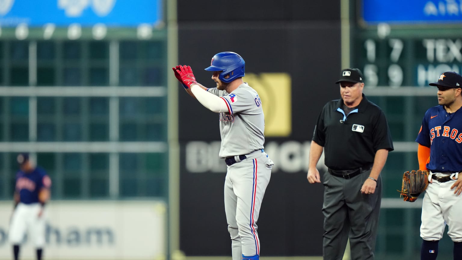 MLB | Official Information | Umpires | MLB.com