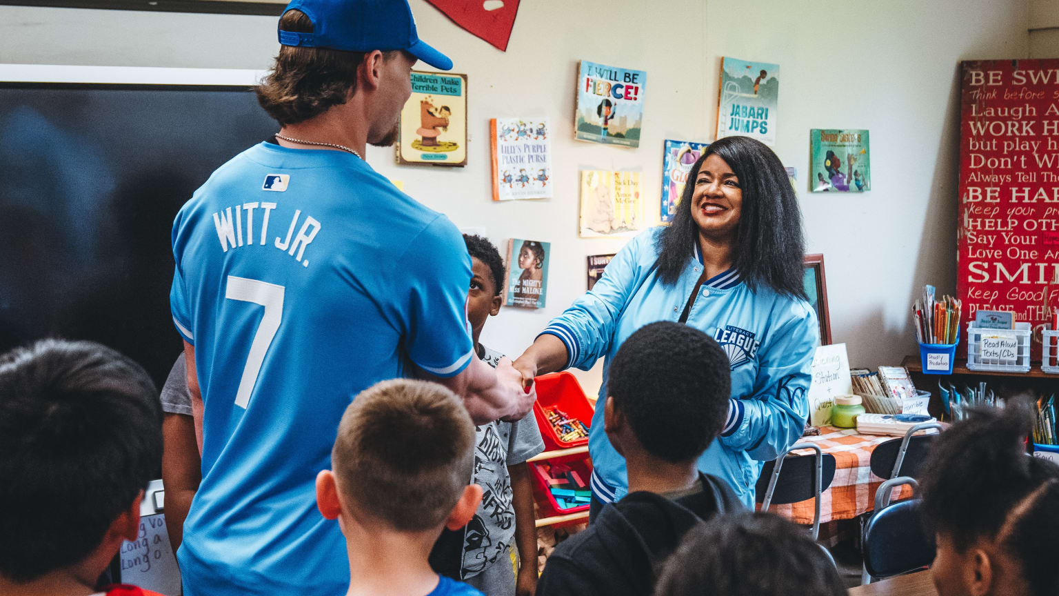 Bobby Witt Jr. visits Kansas City elementary school