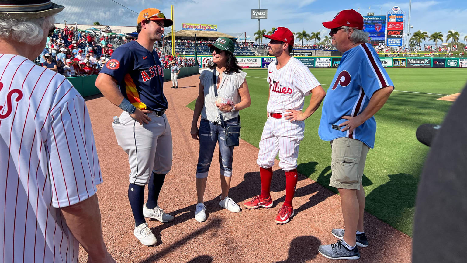 Stubbs brothers share field for the first time since Wiffle ball - News