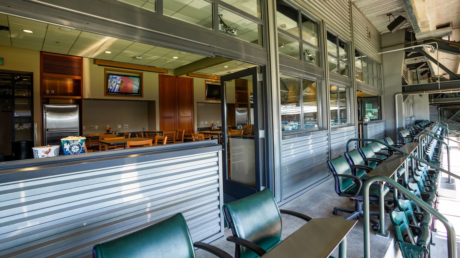 Buy Mariners Suites | Seattle Mariners