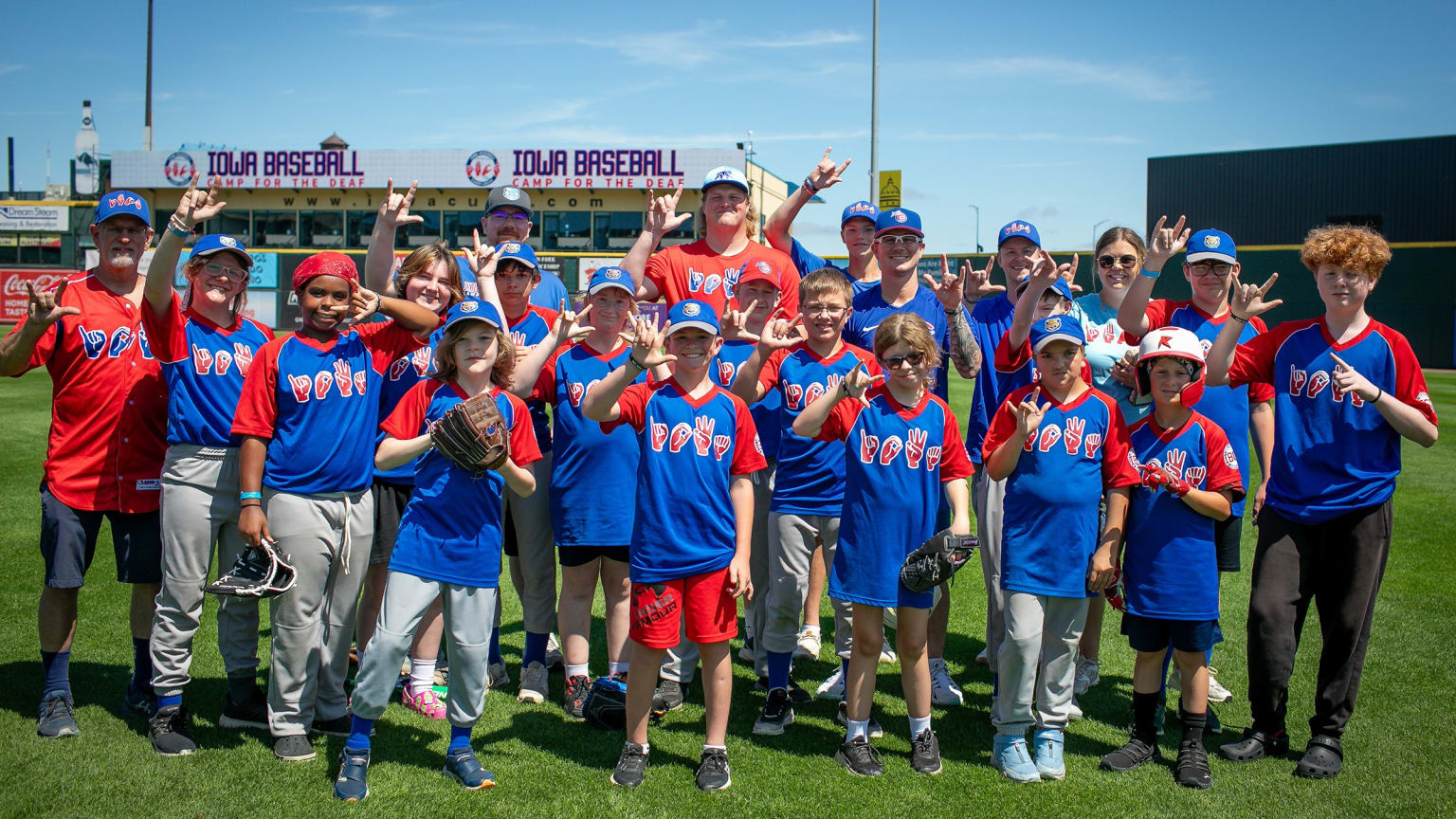 Baseball Traveler reports on Iowa Cubs Deaf Culture Night