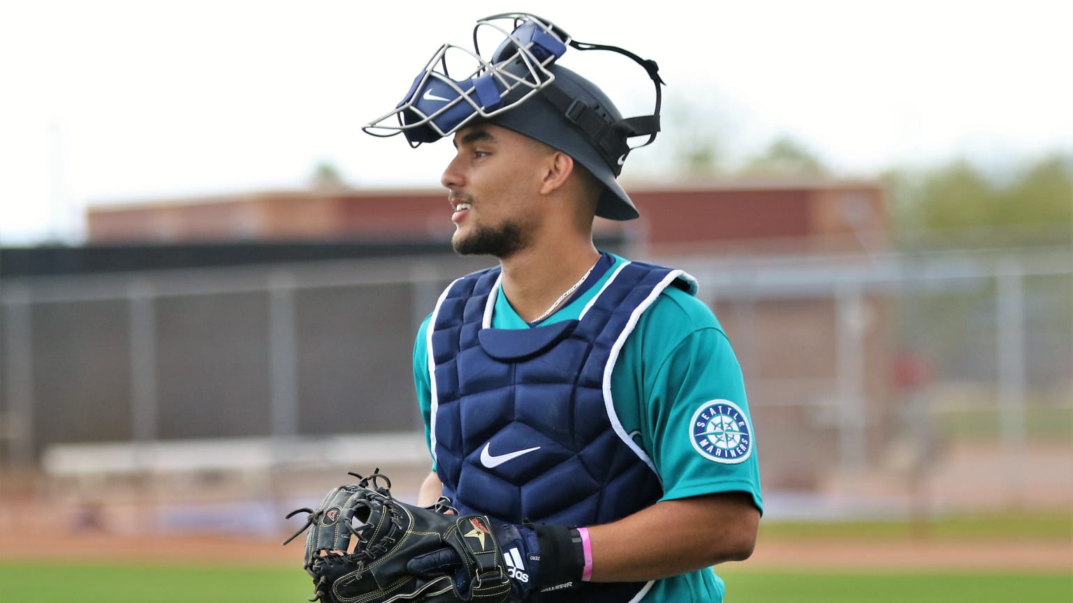 Mariners prospect Harry Ford gives back to community