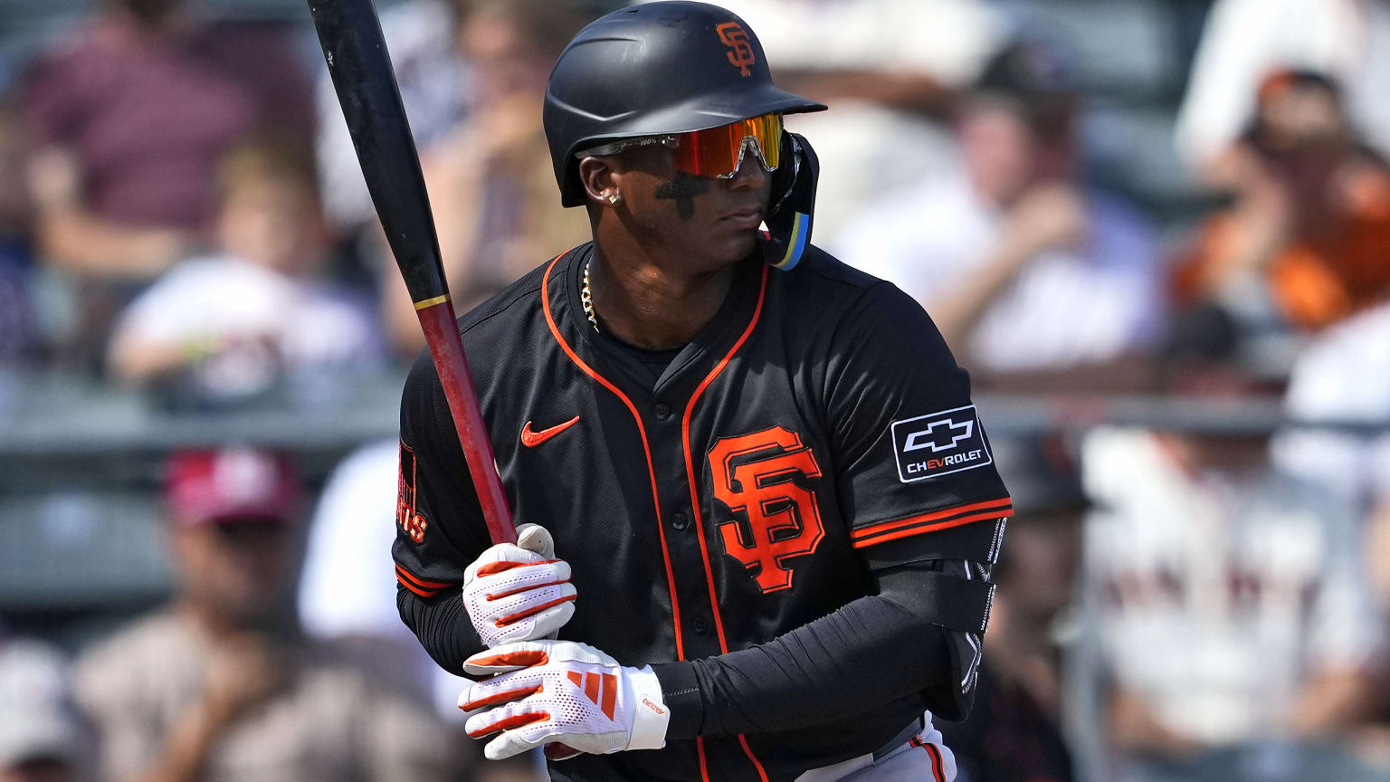 Orioles adquieren Marco Luciano; designan para asignación a Jhonkensy Noel