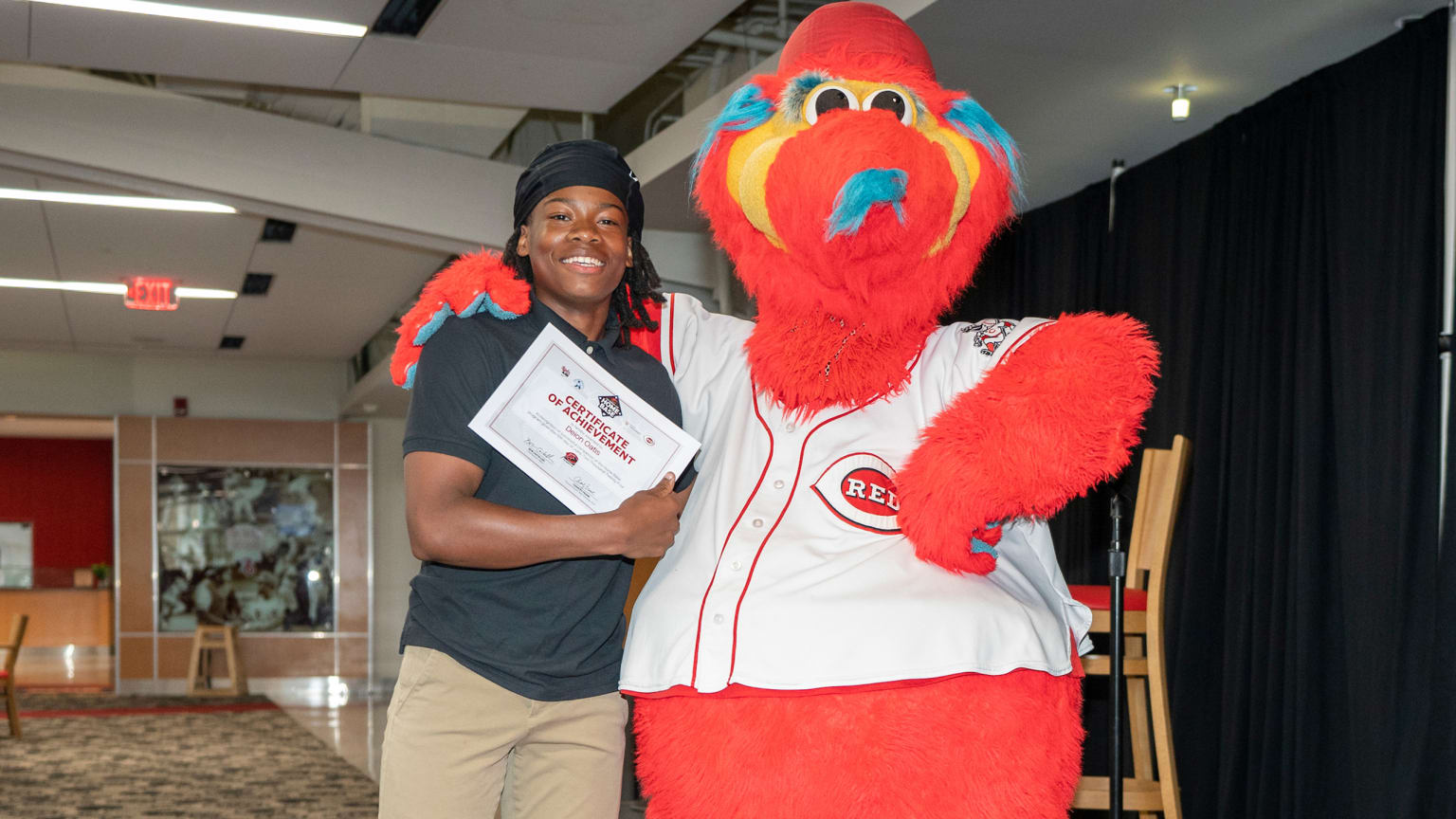Reds' Home Base program gives student-athletes college experience