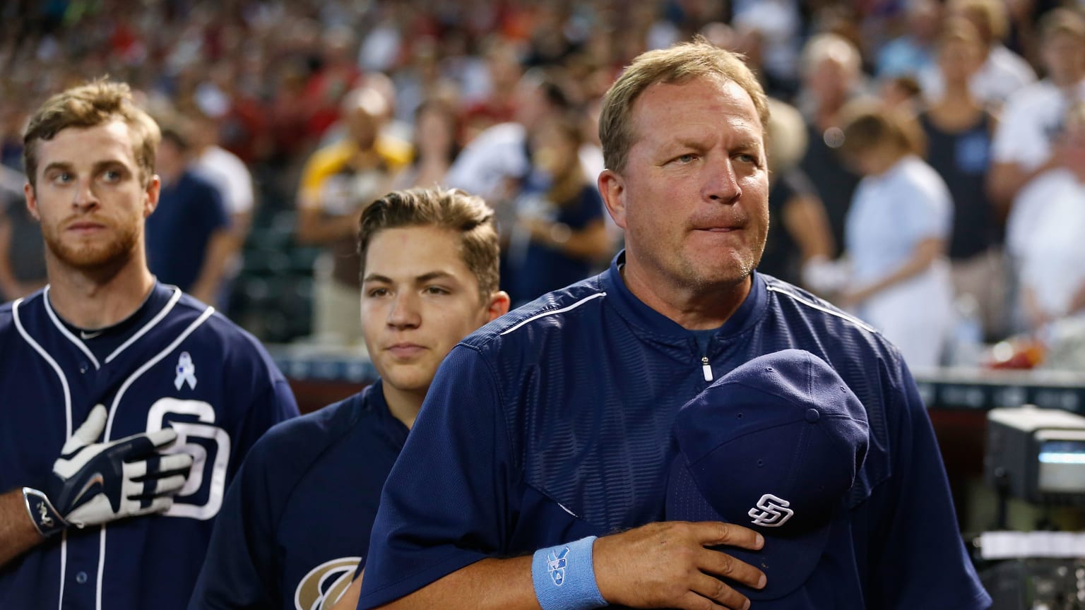 Kai Murphy hits double against father Pat Murphy's Brewers