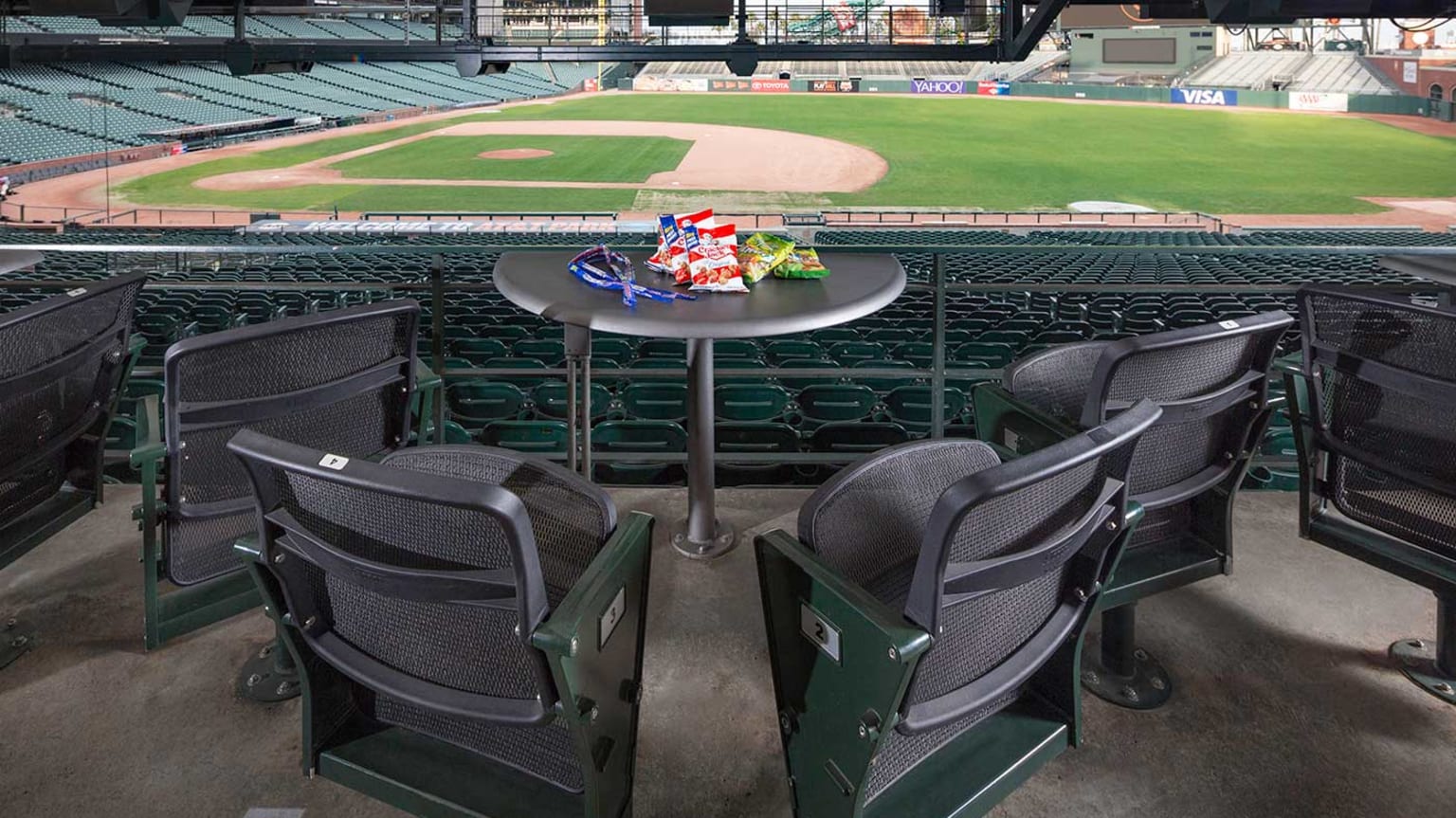 Premium Seating and Hospitality Spaces | San Francisco Giants
