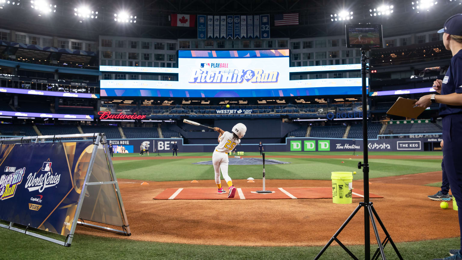 MLB | Pitch Hit & Run | Media | Photos | MLB.com
