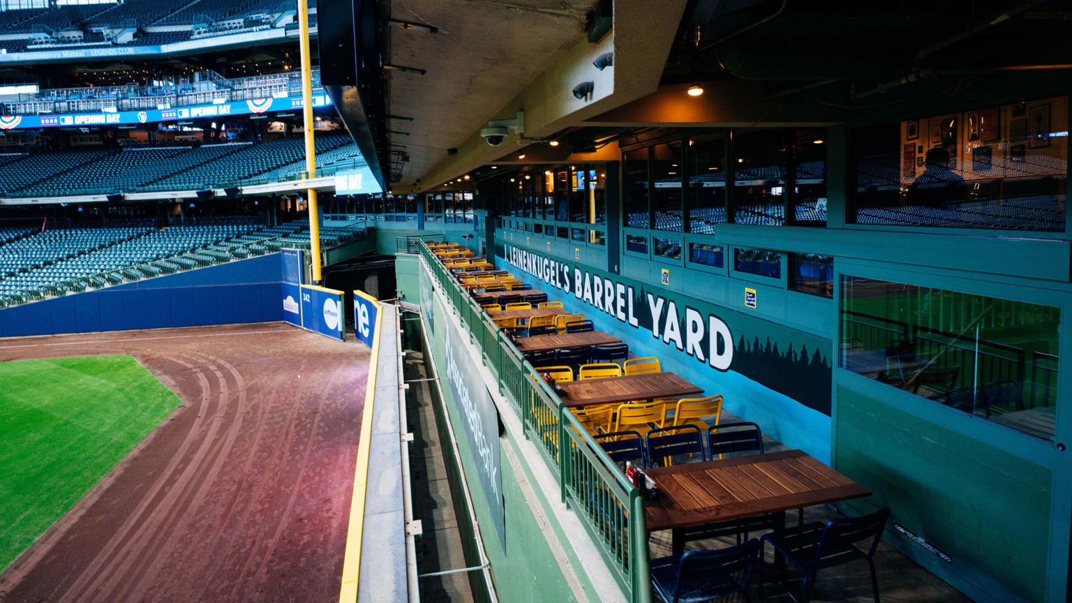 Ballpark & Brews Tour | American Family Field | Milwaukee Brewers