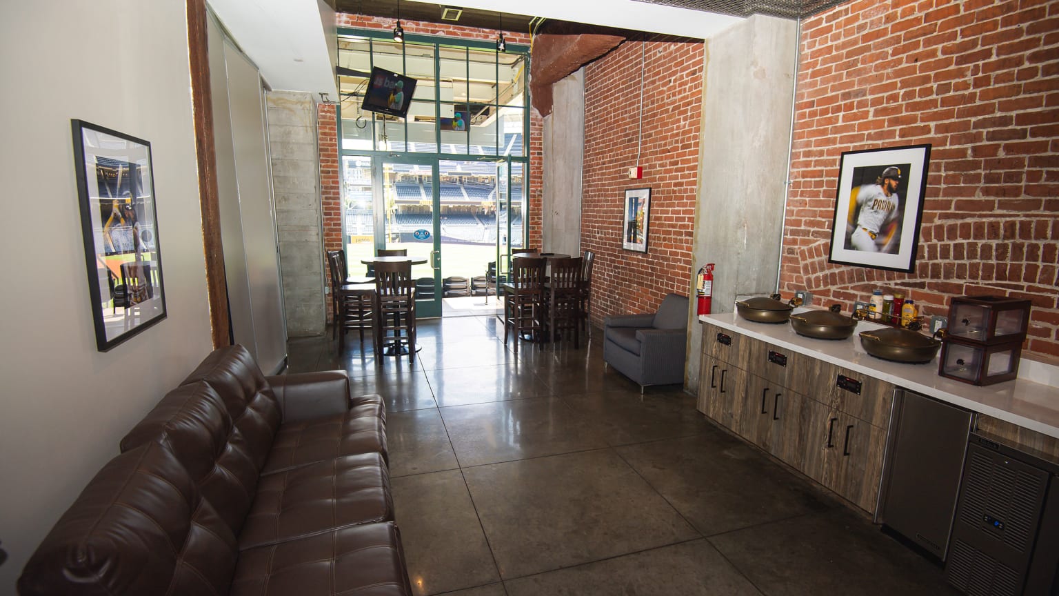 Buy Padres Suites | San Diego Padres